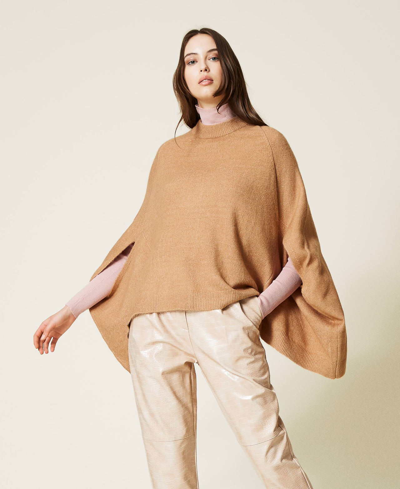 Pull cape Femme, Beige | TWINSET Milano