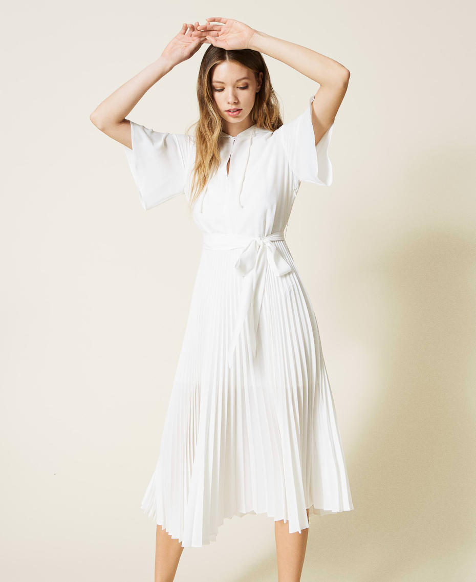 Crêpe de Chine dress with pleats Woman, White | TWINSET Milano