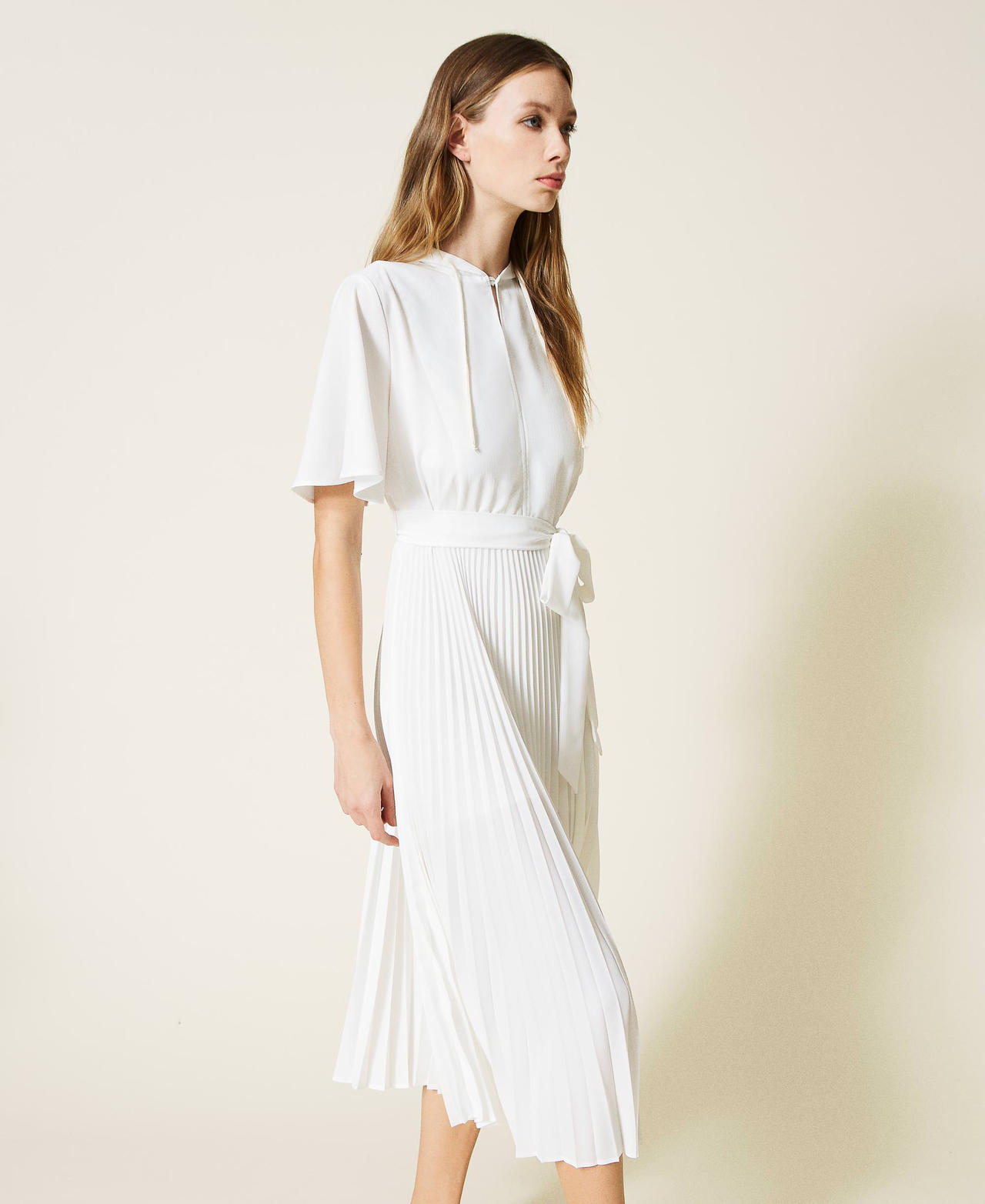 Crêpe de Chine dress with pleats Woman, White | TWINSET Milano