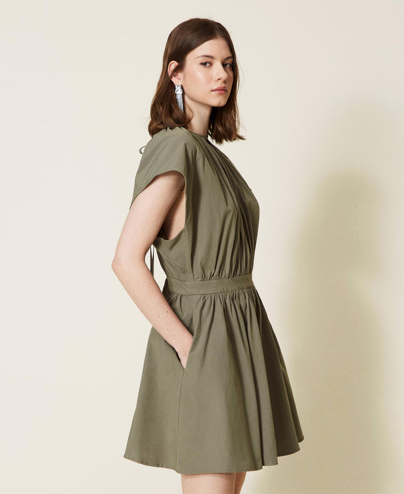 Vestido de popelina con fruncido