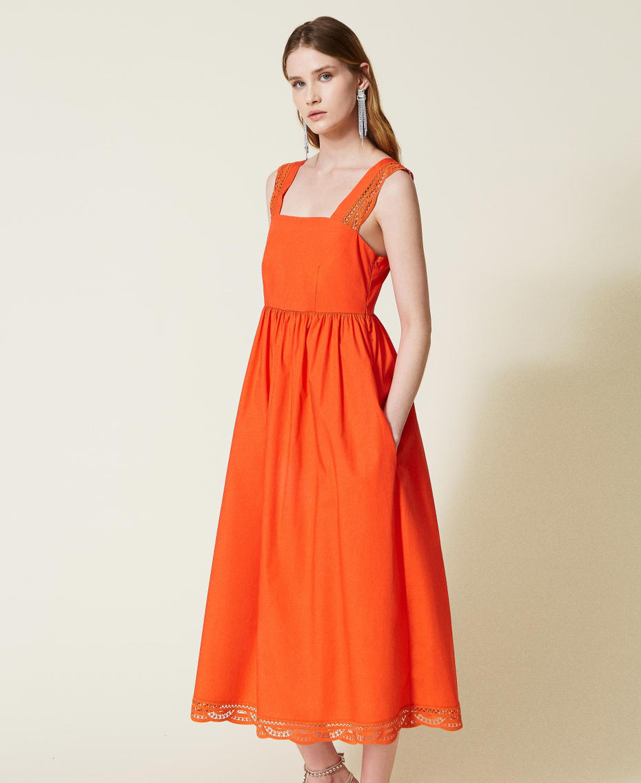 Robe longue en popeline avec dentelle