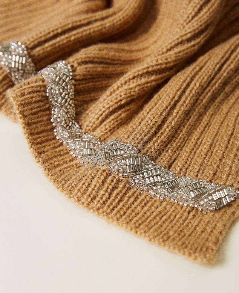 Knit scarf with embroidery Woman, Beige | TWINSET Milano