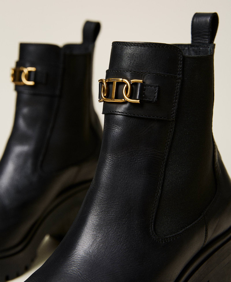 Leather Chelsea boots with Oval T logo Woman, Black | TWINSET Milano
