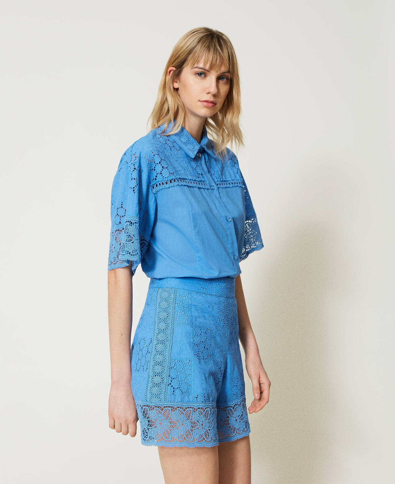 Camicia in popeline con ricami sangallo e pizzo Donna, Blu | TWINSET Milano