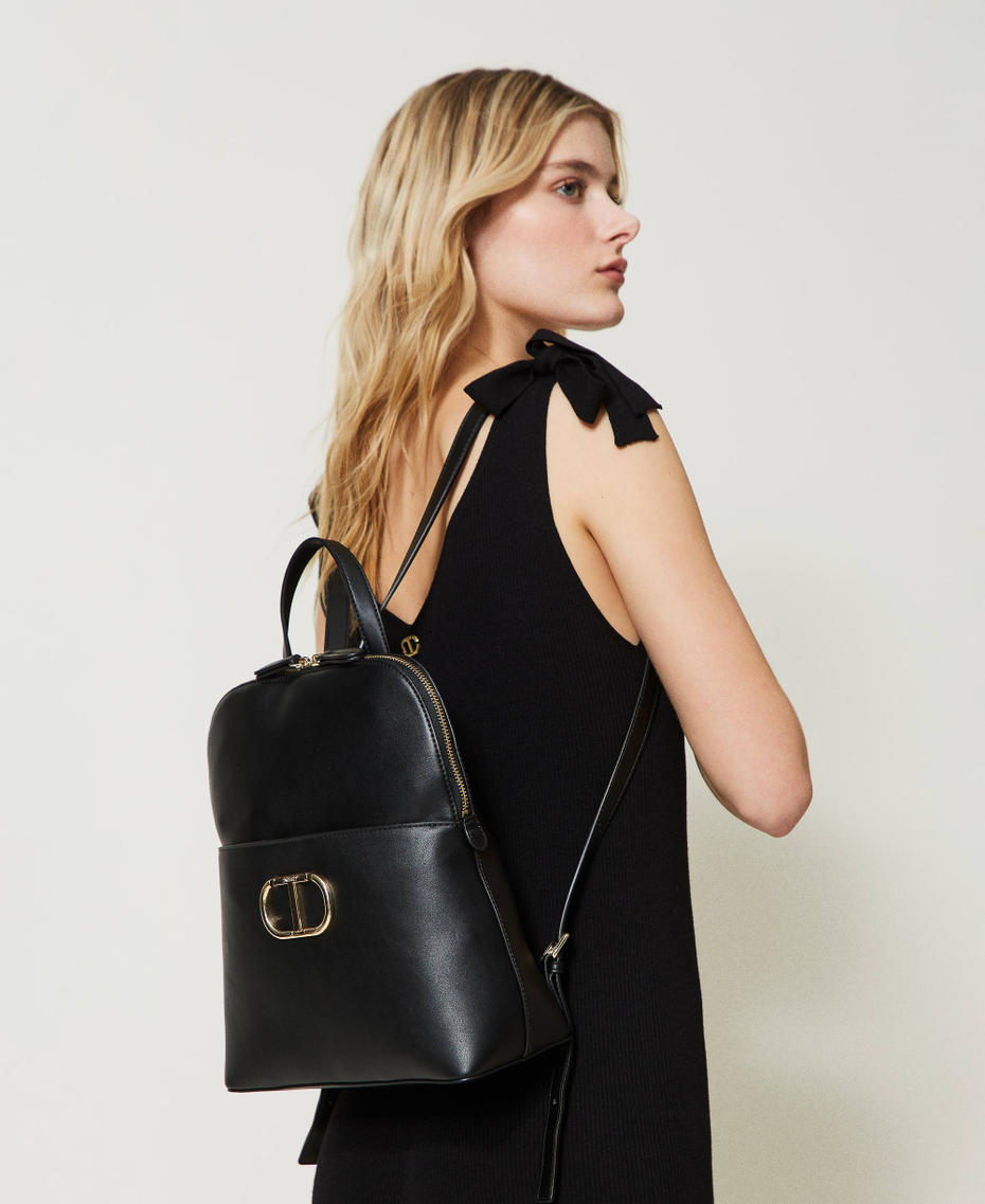 Backpack with metal Oval T Woman, Black | TWINSET Milano