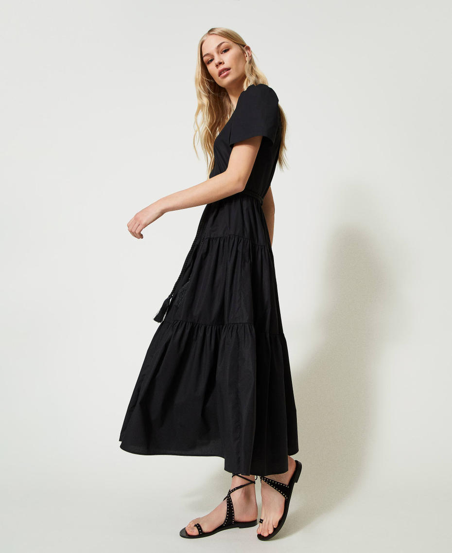 Abito lungo in popeline a balze arricciate Donna, Nero | TWINSET Milano