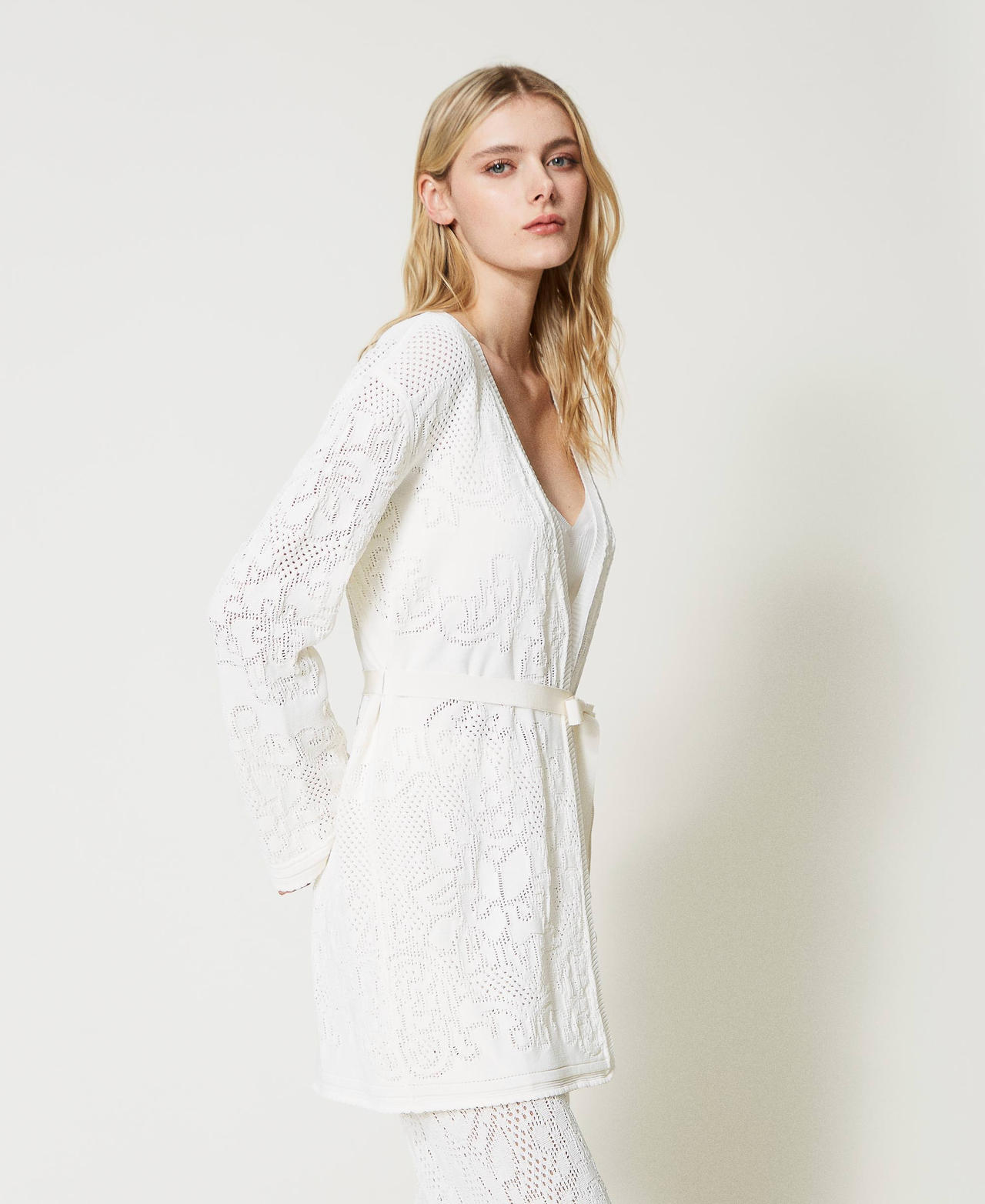 Cárdigan largo con flores caladas Mujer, Blanco | TWINSET Milano