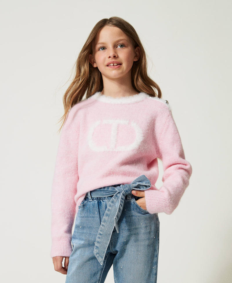 Maglia in filato bouclé con Oval T Bambina, Rosa | TWINSET Milano