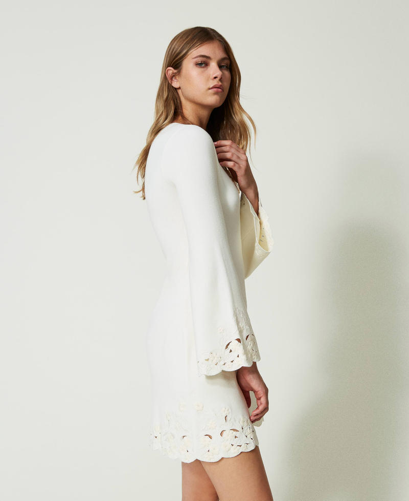 Robe courte en maille avec broderie anglaise Femme, Blanc | TWINSET Milano