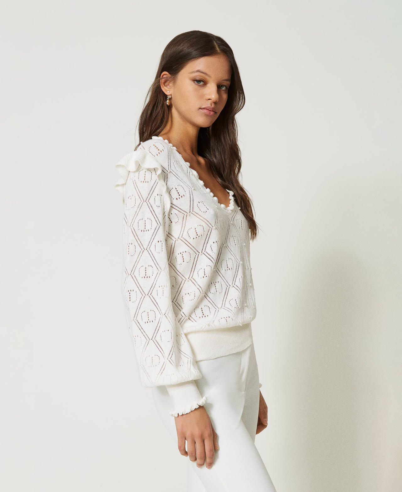 Maglia regular in misto cashmere con Oval T Donna, Bianco | TWINSET Milano