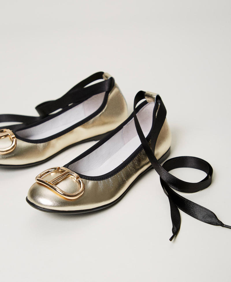 Ballerine in pelle con laccio e Oval T Bambina, Argento | TWINSET Milano