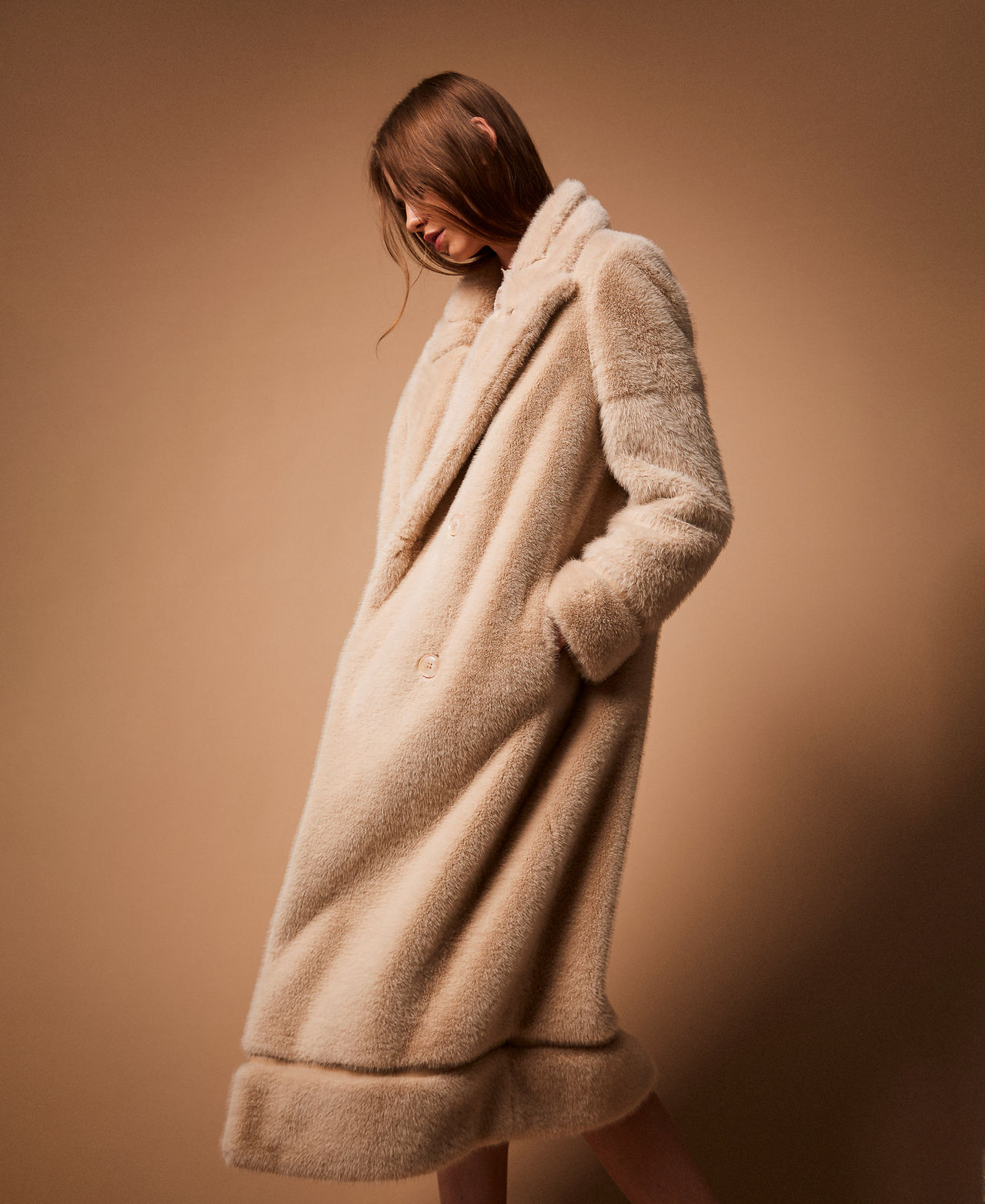 Double-breasted faux fur coat Woman, Beige | TWINSET Milano